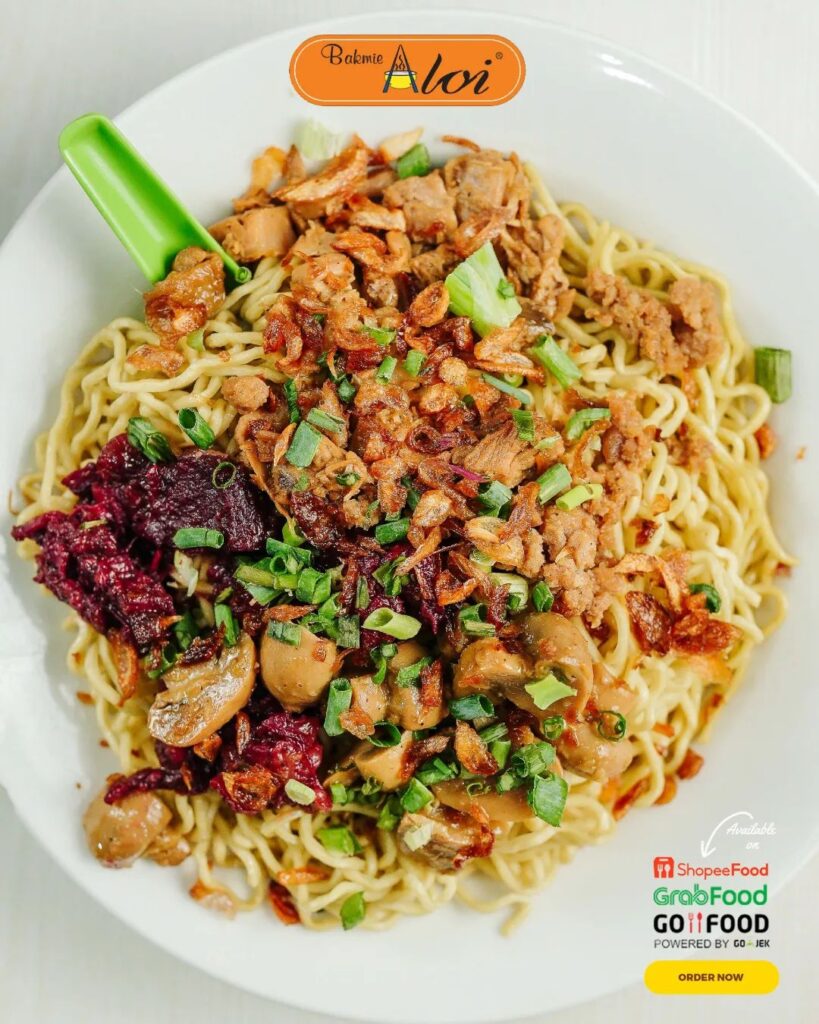 Bakmi Hingga Lontong Kari, Inilah Rekomendasi Wisata Kuliner di Bandung yang Terkenal dan Legend